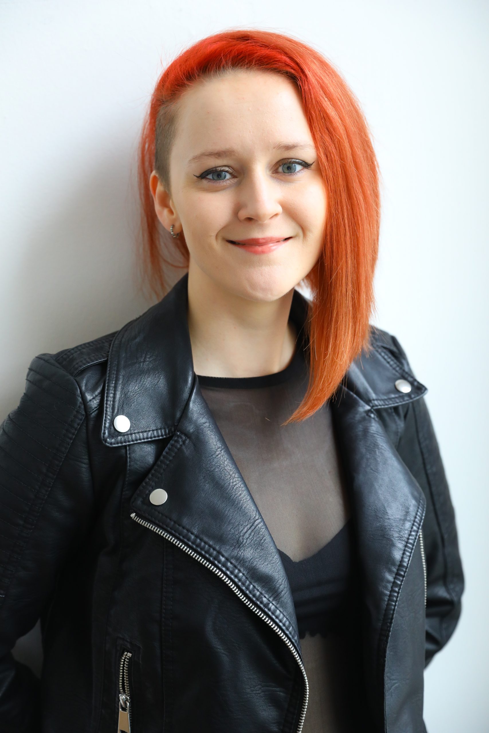 Julia Gramsamer - Vocalist, Singer, Vocal Coach